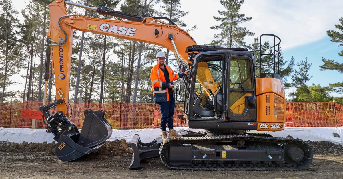 14 - 15T Short Radius Digger Excavator for Hire - Pronto Hire Auckland